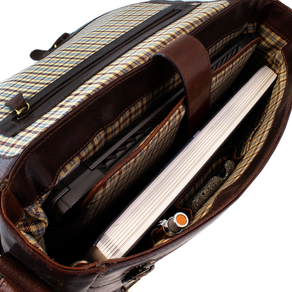 Cheyenne Hand-Stained Water Buffalo Flap Brief – Airline Intl
